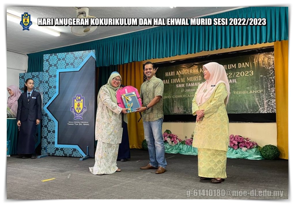 HARI ANUGERAH KOKURIKULUM DAN HAL EHWAL MURID SESI 2022/2023 – SMKTTDI ...
