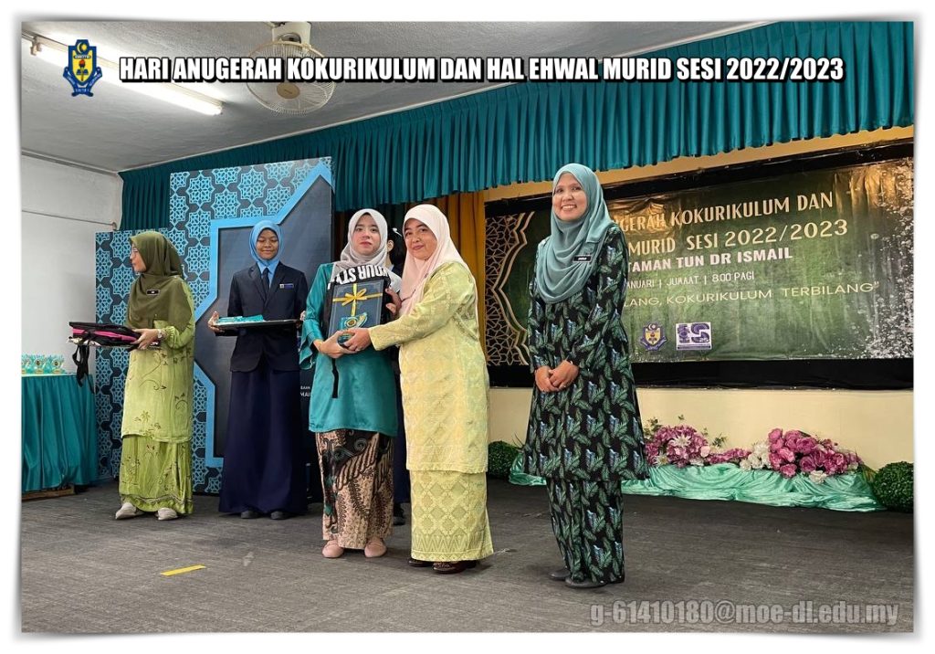 HARI ANUGERAH KOKURIKULUM DAN HAL EHWAL MURID SESI 2022/2023 – SMKTTDI ...
