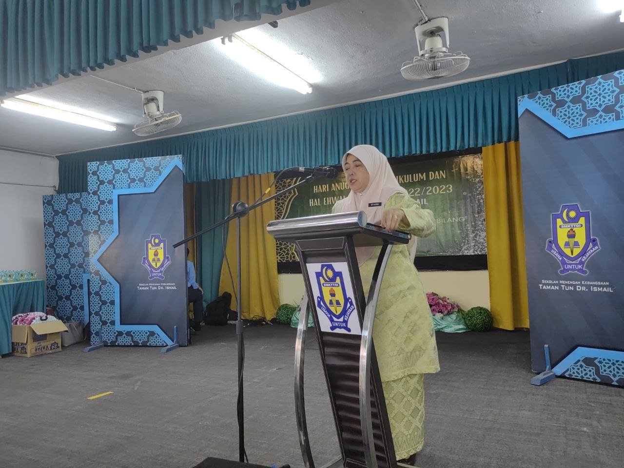 HARI ANUGERAH KOKURIKULUM DAN HAL EHWAL MURID SESI 2022/2023 – SMKTTDI