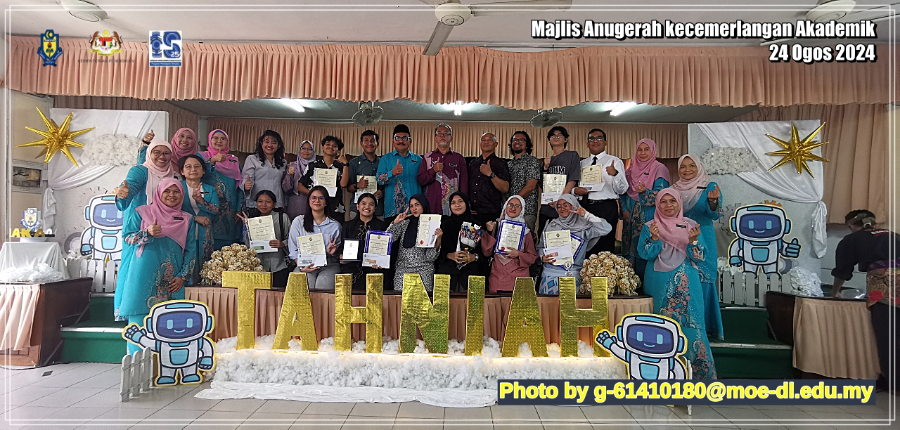 Majlis Anugerah kecemerlangan Akademik – Dirasmikan Oleh En. Abdul Aziz ...